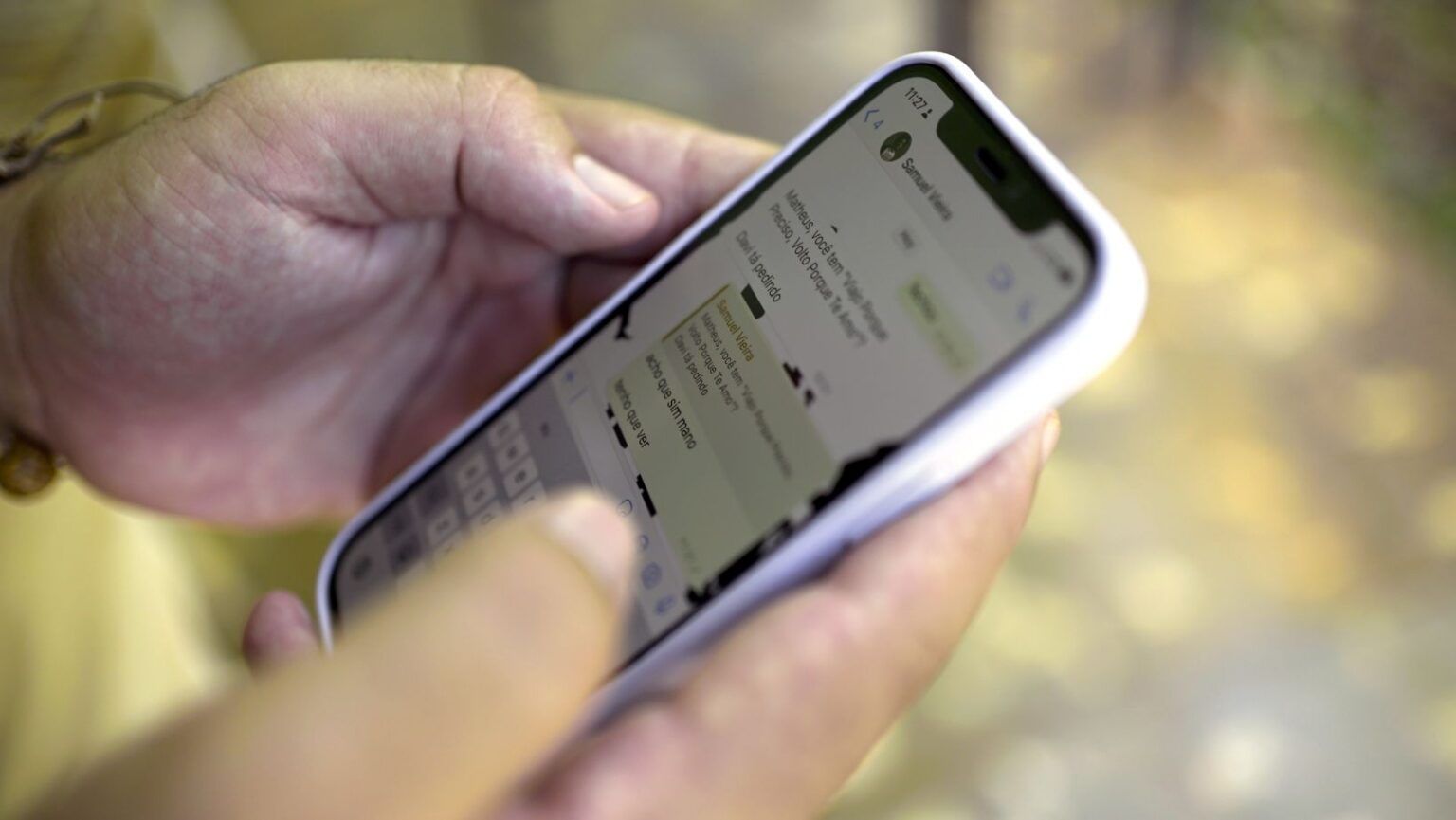 The “Ghost in the Group Chat” Phenomenon - Feedbackmagazine The “Ghost ...